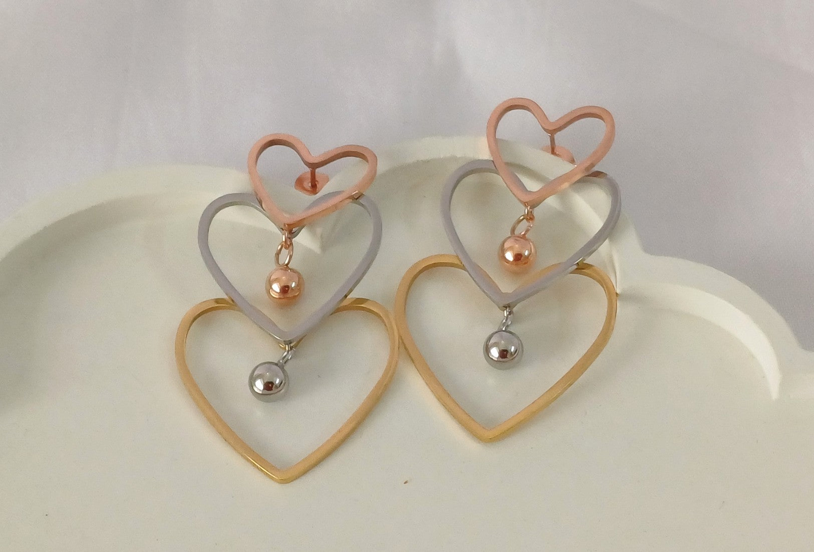 Triple Tone Heart Dangler – My Store